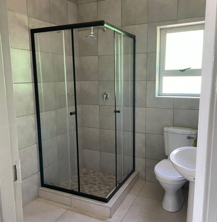 Rocky Crest - Rocky Hills: 2-bedroom flat, bathroom, lounge, open plan ...