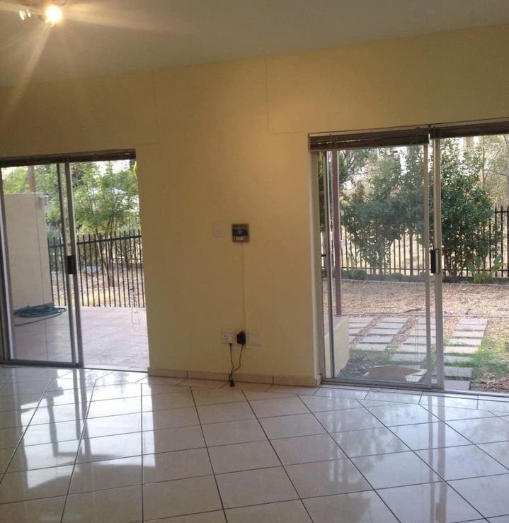 Riverbend (Klien windhoek) Luxury Townhouse in a 4 unit complex - Real ...