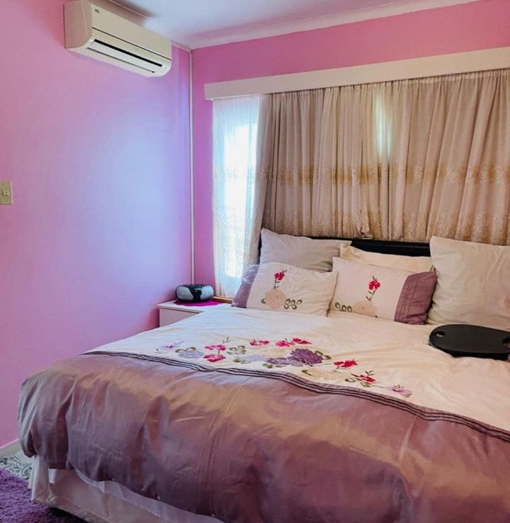 Freestanding house 4 Bedrooms - Real Estate Namibia